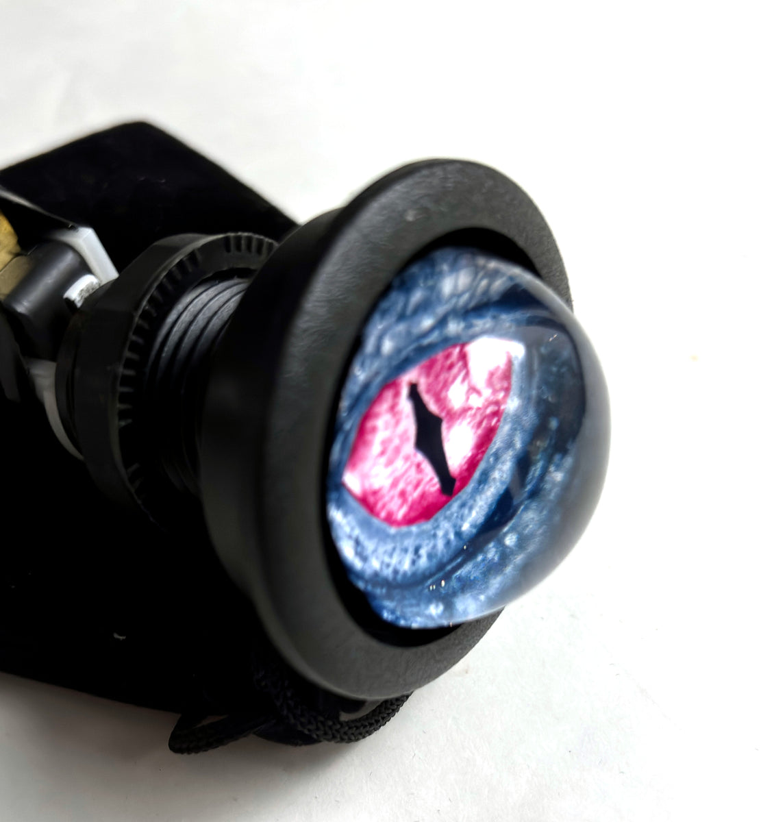 GIANT LIZARD 70th EYE START BUTTON – S4 PINBALL
